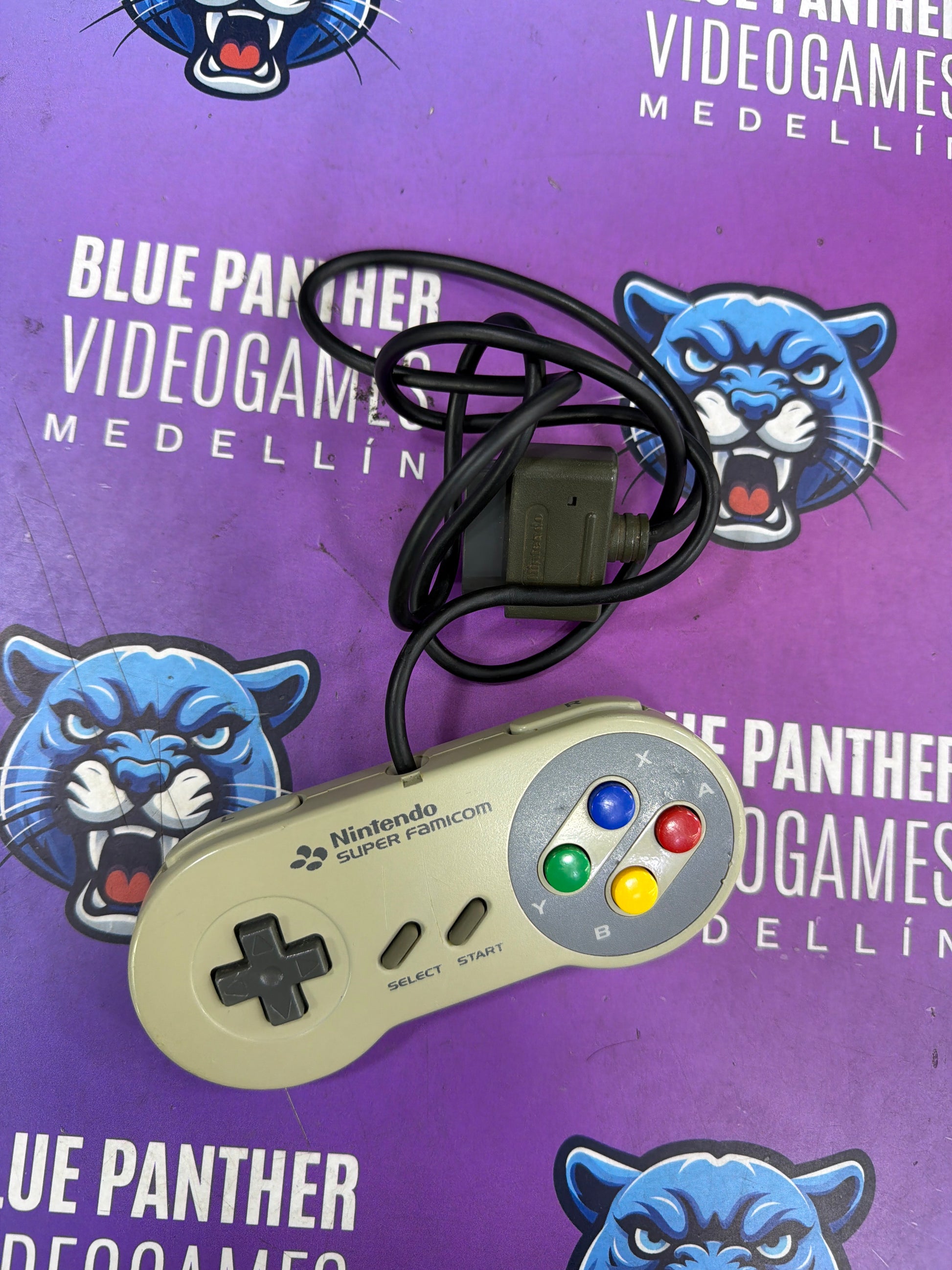 Control super famicom Amarillito – bluepanthervideogames
