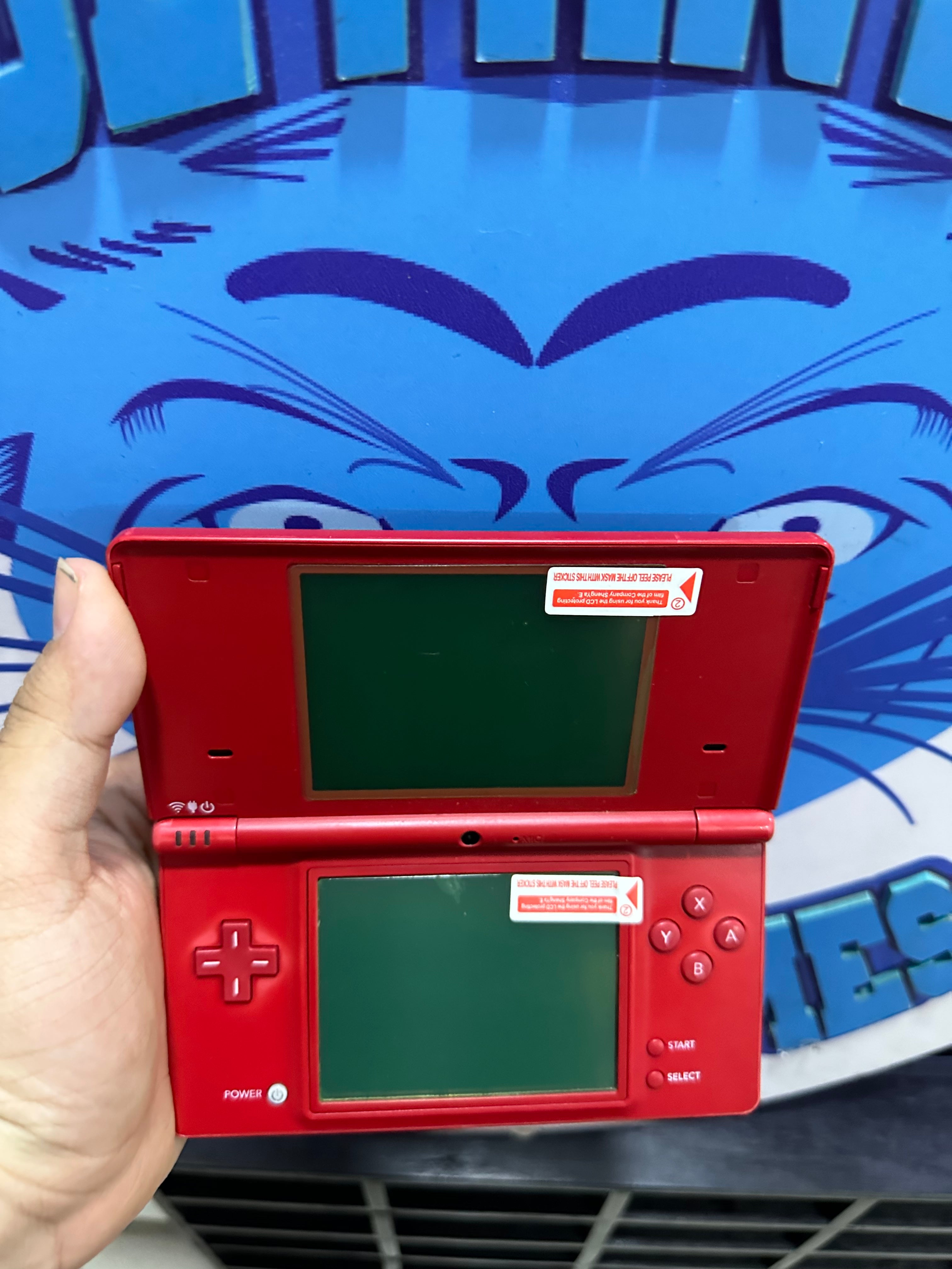 Nintendo Dsi-Edicion Roja – bluepanthervideogames