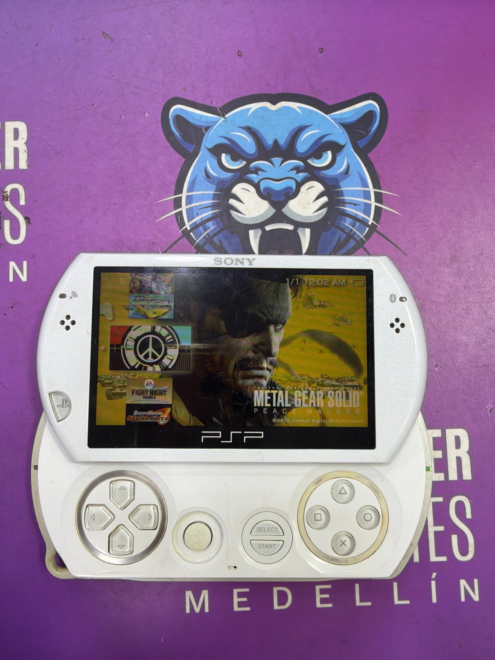 Psp white (13) Juegos – bluepanthervideogames