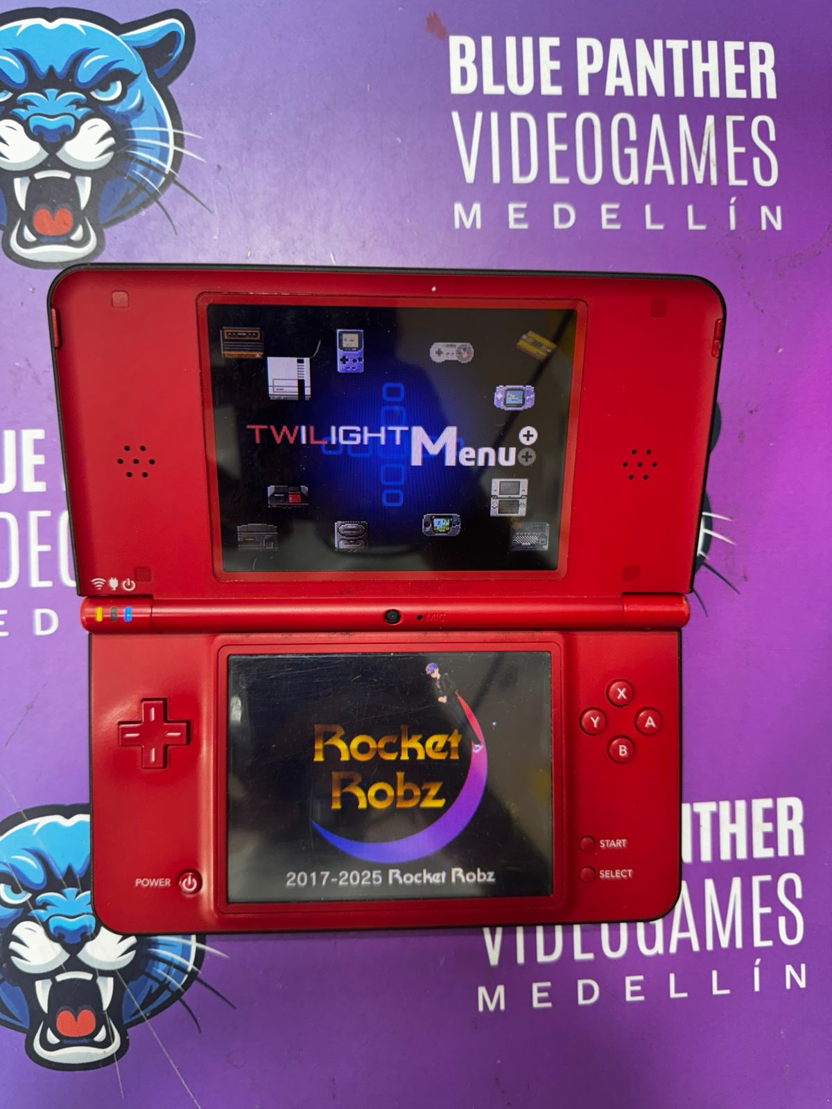 DSi XL Edición Mario (sin juegos) – bluepanthervideogames